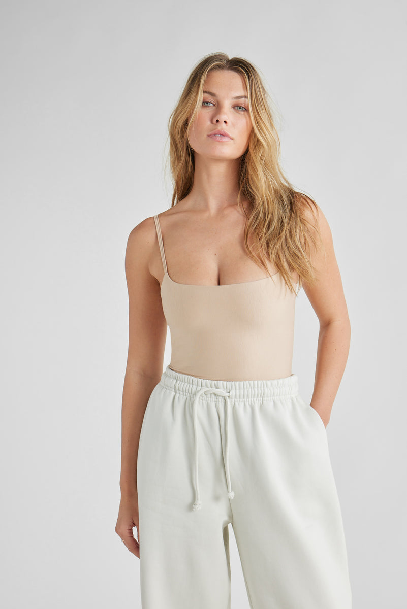 Pasir Nude Strappy Scoop Long Tank Top with Skinny Straps | KLAYD